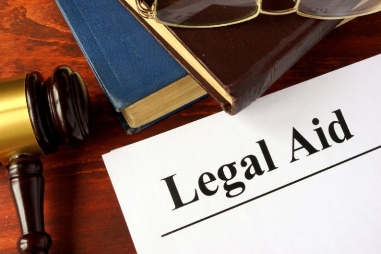 How do you qualify for legal aid in NSW?
